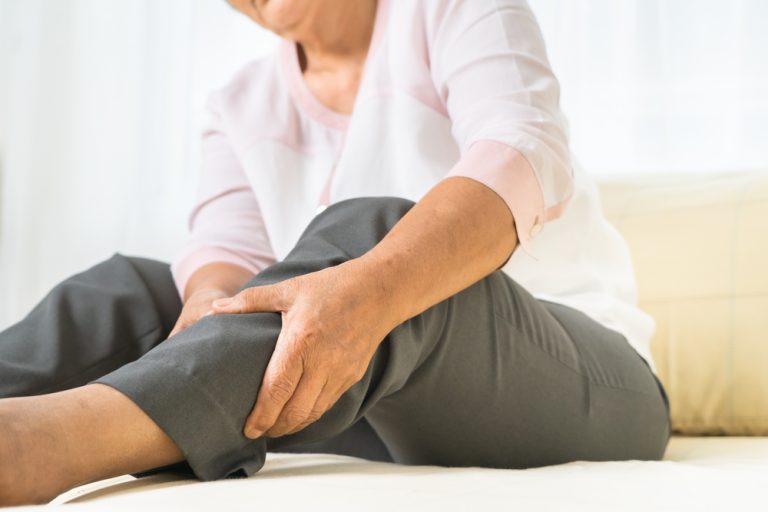 Understanding Shin Pain After Knee Replacement Surgery